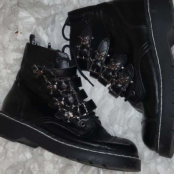 tuk | Shoes | Tuk Anarchic Skull Buckle Boots Size 8 | Poshmark